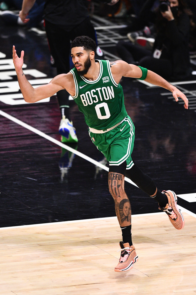 Best Super Bowl Cross-Sports Prop Bets: Link NFL With NBA, PGA, UFC