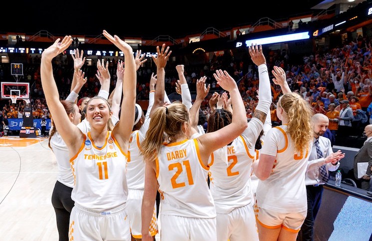 Puckett’s Big Shot Sends Tennessee To Sweet 16 | Rocky Top Insider