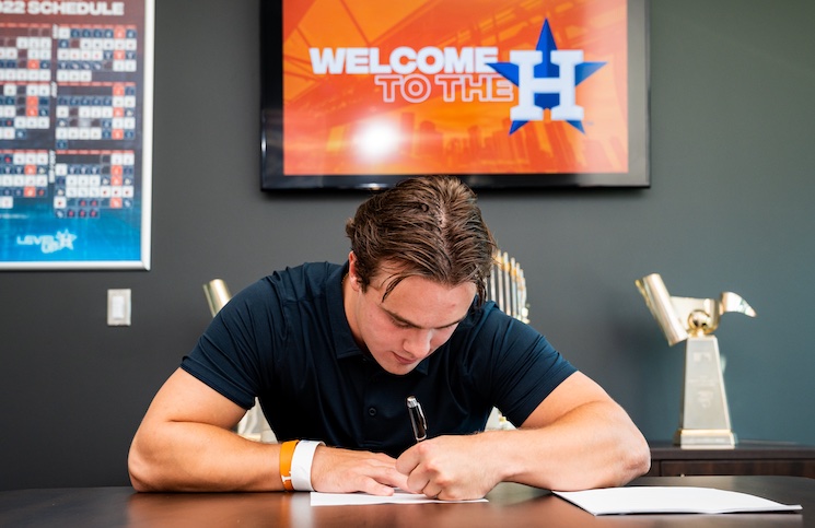VFL Drew Gilbert Has Dynamite Professional Debut, Homers in First At ...
