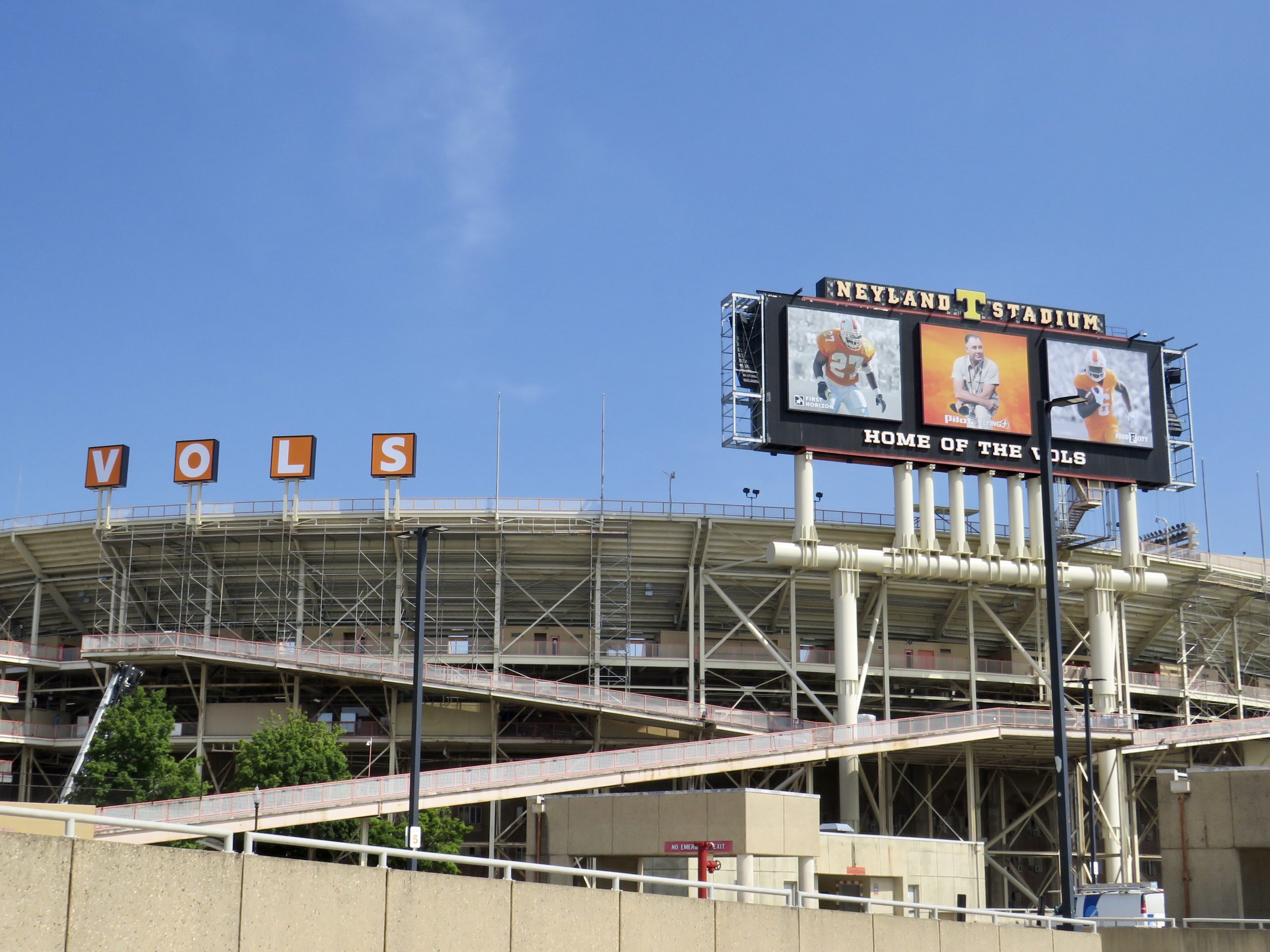 GALLERY: First Look at V-O-L-S Letters on Neyland Stadium | Rocky Top ...